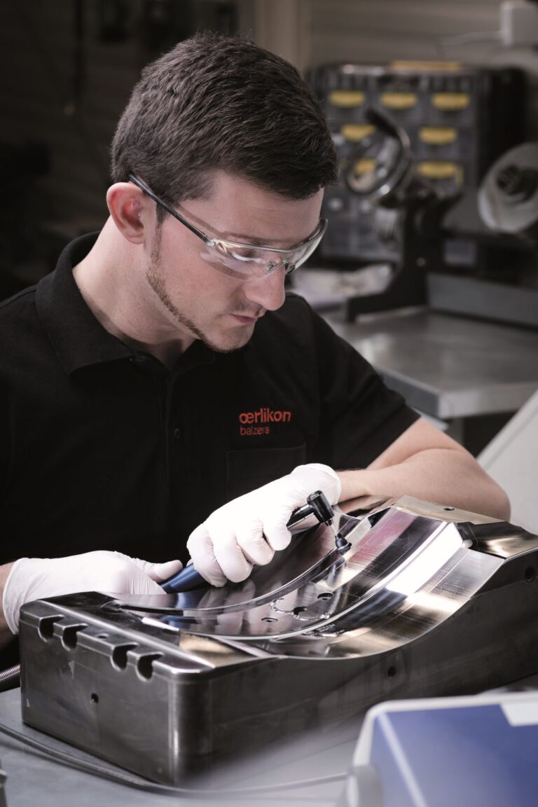 Oerlikon Balzers auf der K-Messe 2025 - Fertigungstechnik.de